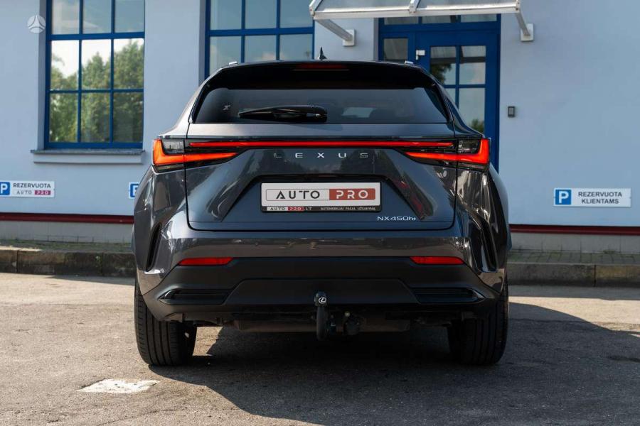 Серый Лексус NX 450h 2023 в Вильнюс, объемом двигателя 2.49 л и пробегом 19 тыс. км за 51900 €, фото 10 на AUTOMOTO.COM.LV