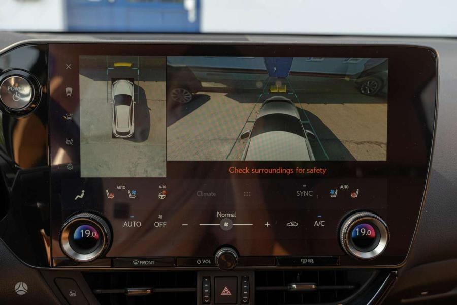 Серый Лексус NX 450h 2023 в Вильнюс, объемом двигателя 2.49 л и пробегом 19 тыс. км за 51900 €, фото 28 на AUTOMOTO.COM.LV