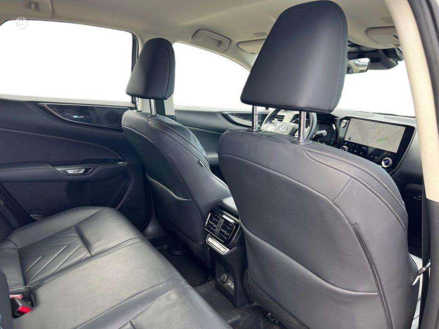 Pelēks Lexus NX 450h 2023 Klaipėda, ar dzinēja tilpumu 2.49 L un nobraukumu 126 tūkst. km par 46000 €, foto 8 vietnē AUTOMOTO.COM.LV