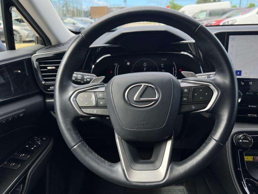 Pelēks Lexus NX 450h 2023 Klaipėda, ar dzinēja tilpumu 2.49 L un nobraukumu 126 tūkst. km par 46000 €, foto 13 vietnē AUTOMOTO.COM.LV