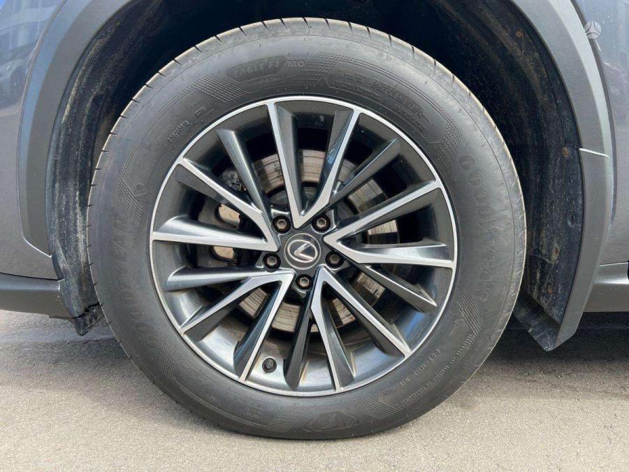 Pelēks Lexus NX 450h 2023 Klaipėda, ar dzinēja tilpumu 2.49 L un nobraukumu 126 tūkst. km par 46000 €, foto 16 vietnē AUTOMOTO.COM.LV