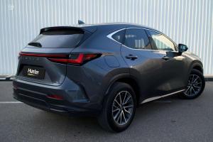 Серый Лексус NX 450h 2023 в Вильнюс, объемом двигателя 2.49 л и пробегом 61 тыс. км за 43500 €, фото 5 на AUTOMOTO.COM.LV