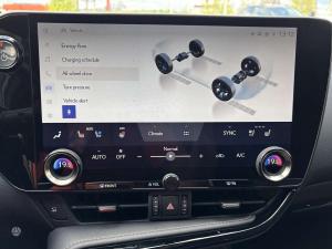 Grey Lexus NX 450h 2023 in Vilnius, with an engine capacity of 2.49 L and mileage of 92 thousand km for 49900 €, photo 19 on AUTOMOTO.COM.LV