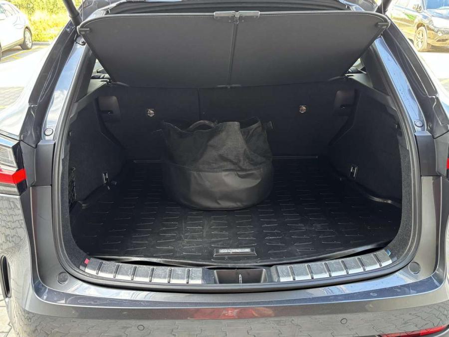 Grey Lexus NX 450h 2023 in Vilnius, with an engine capacity of 2.49 L and mileage of 92 thousand km for 49900 €, photo 25 on AUTOMOTO.COM.LV