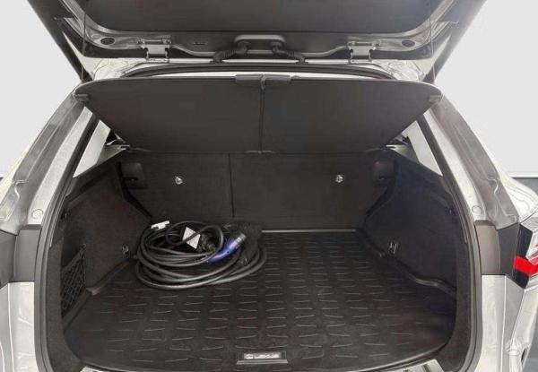 Lexus NX 450h 2023 in Vilnius on AUTOMOTO.COM.LV Grey Lexus NX 450h 2023 in Vilnius, with an engine capacity of 2.49 L and mileage of 66 thousand km for 44500 €, photo 11 on AUTOMOTO.COM.LV