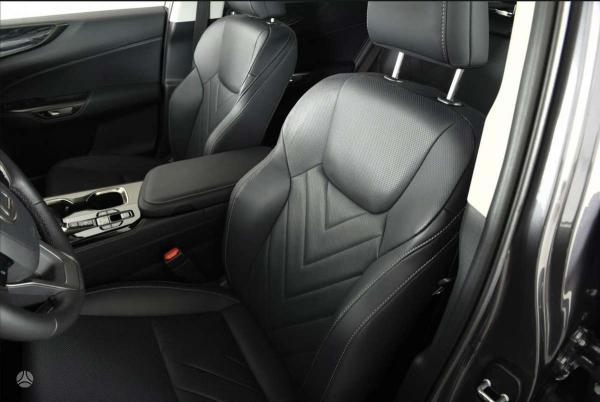Grey Lexus NX 450h 2025 in Vilnius, with an engine capacity of 2.49 L and mileage of 8 thousand km for 59900 €, photo 8 on AUTOMOTO.COM.LV