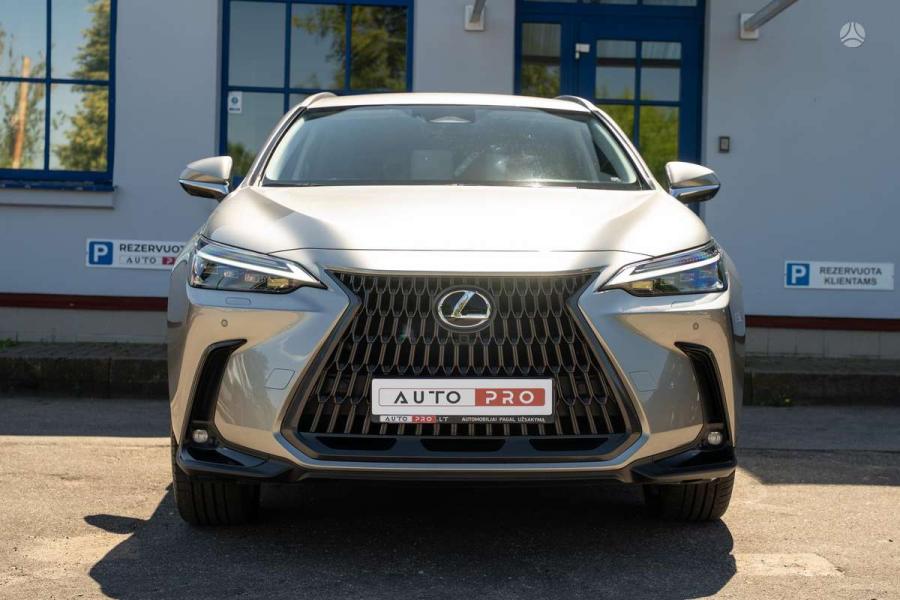 Grey Lexus NX 450h 2025 in Vilnius, with an engine capacity of 2.49 L and mileage of 20 thousand km for 58800 €, photo 3 on AUTOMOTO.COM.LV