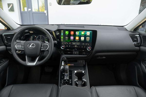 Серый Лексус NX 450h 2025 в Вильнюс, объемом двигателя 2.49 л и пробегом 20 тыс. км за 58800 €, фото 3 на AUTOMOTO.COM.LV