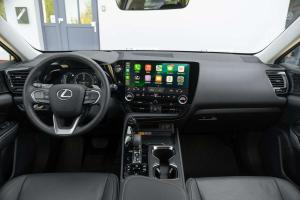Grey Lexus NX 450h 2025 in Vilnius, with an engine capacity of 2.49 L and mileage of 20 thousand km for 58800 €, photo 4 on AUTOMOTO.COM.LV
