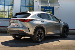 Grey Lexus NX 450h 2025 in Vilnius, with an engine capacity of 2.49 L and mileage of 20 thousand km for 58800 €, photo 9 on AUTOMOTO.COM.LV