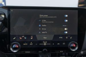 Grey Lexus NX 450h 2025 in Vilnius, with an engine capacity of 2.49 L and mileage of 20 thousand km for 58800 €, photo 26 on AUTOMOTO.COM.LV