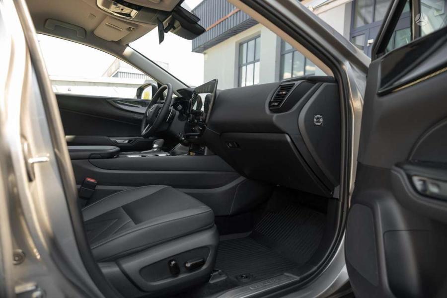 Grey Lexus NX 450h 2025 in Vilnius, with an engine capacity of 2.49 L and mileage of 20 thousand km for 58800 €, photo 28 on AUTOMOTO.COM.LV