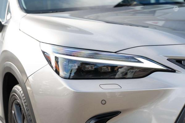 Lexus NX 450h 2025 in Vilnius on AUTOMOTO.COM.LV Grey Lexus NX 450h 2025 in Vilnius, with an engine capacity of 2.49 L and mileage of 11 thousand km for 59500 €, photo 11 on AUTOMOTO.COM.LV