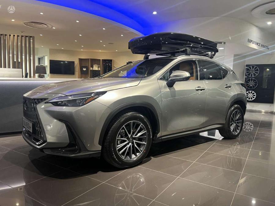 Pelēks Lexus NX 450h 2026 Viļņa, ar dzinēja tilpumu 2.49 L un nobraukumu 2 tūkst. km par 54900 €, foto 1 vietnē AUTOMOTO.COM.LV