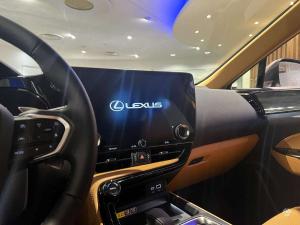 Pelēks Lexus NX 450h 2026 Viļņa, ar dzinēja tilpumu 2.49 L un nobraukumu 2 tūkst. km par 54900 €, foto 10 vietnē AUTOMOTO.COM.LV