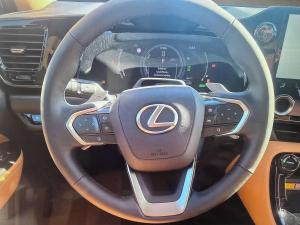 Grey Lexus NX 450h 2026 in Vilnius, with an engine capacity of 0.00 L and mileage of 0 thousand km for 59900 €, photo 5 on AUTOMOTO.COM.LV