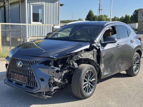Grey Lexus NX 450h 2026 in Utena, with an engine capacity of 0.00 L and mileage of 2 thousand km for 31200 €, photo 3 on AUTOMOTO.COM.LV