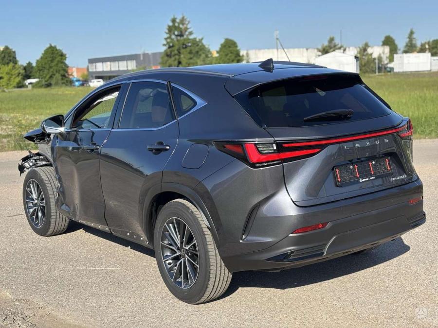 Pelēks Lexus NX 450h 2026 Utena, ar dzinēja tilpumu 0.00 L un nobraukumu 2 tūkst. km par 31200 €, foto 5 vietnē AUTOMOTO.COM.LV
