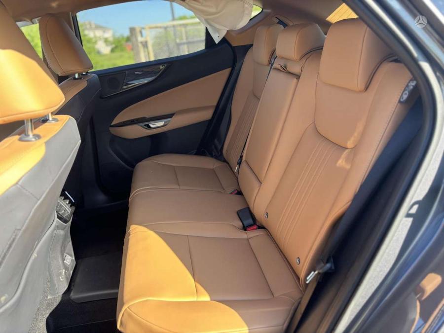 Pelēks Lexus NX 450h 2026 Utena, ar dzinēja tilpumu 0.00 L un nobraukumu 2 tūkst. km par 31200 €, foto 17 vietnē AUTOMOTO.COM.LV