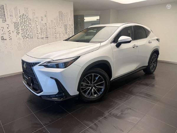 White Lexus NX 450h 2022 in Kaunas, with an engine capacity of 2.49 L and mileage of 45 thousand km for 46900 €, photo 1 on AUTOMOTO.COM.LV