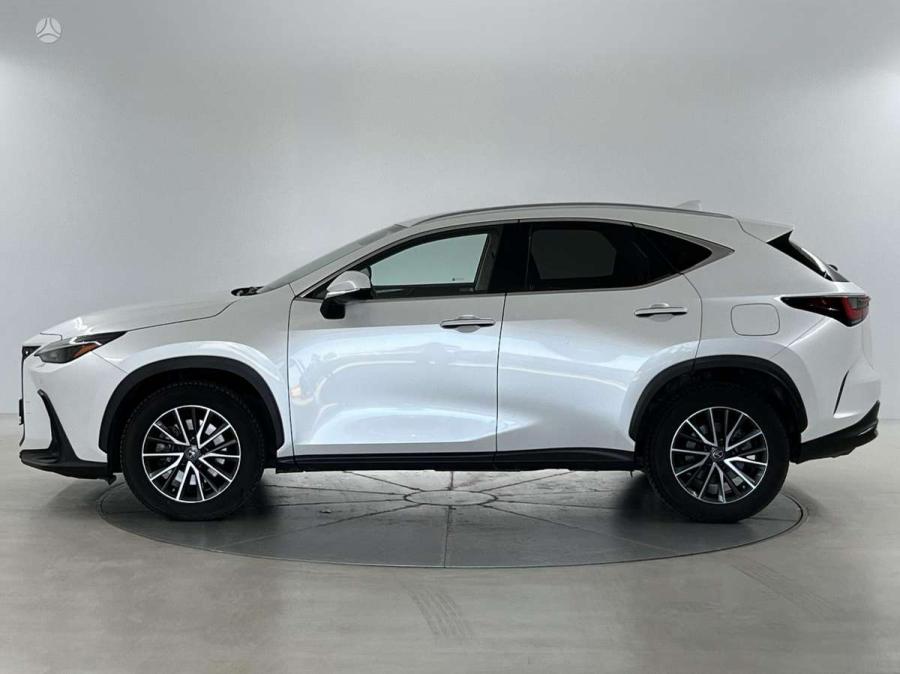 Белый Лексус NX 450h 2022 в Вильнюс, объемом двигателя 2.49 л и пробегом 81 тыс. км за 43900 €, фото 4 на AUTOMOTO.COM.LV