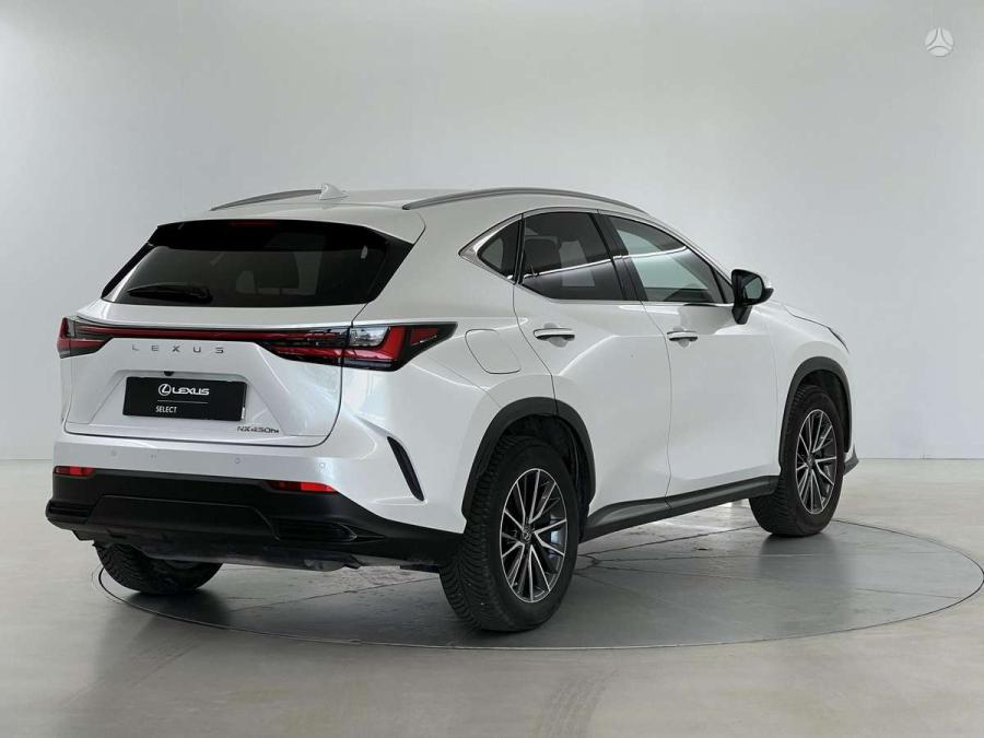 Белый Лексус NX 450h 2022 в Вильнюс, объемом двигателя 2.49 л и пробегом 81 тыс. км за 43900 €, фото 21 на AUTOMOTO.COM.LV