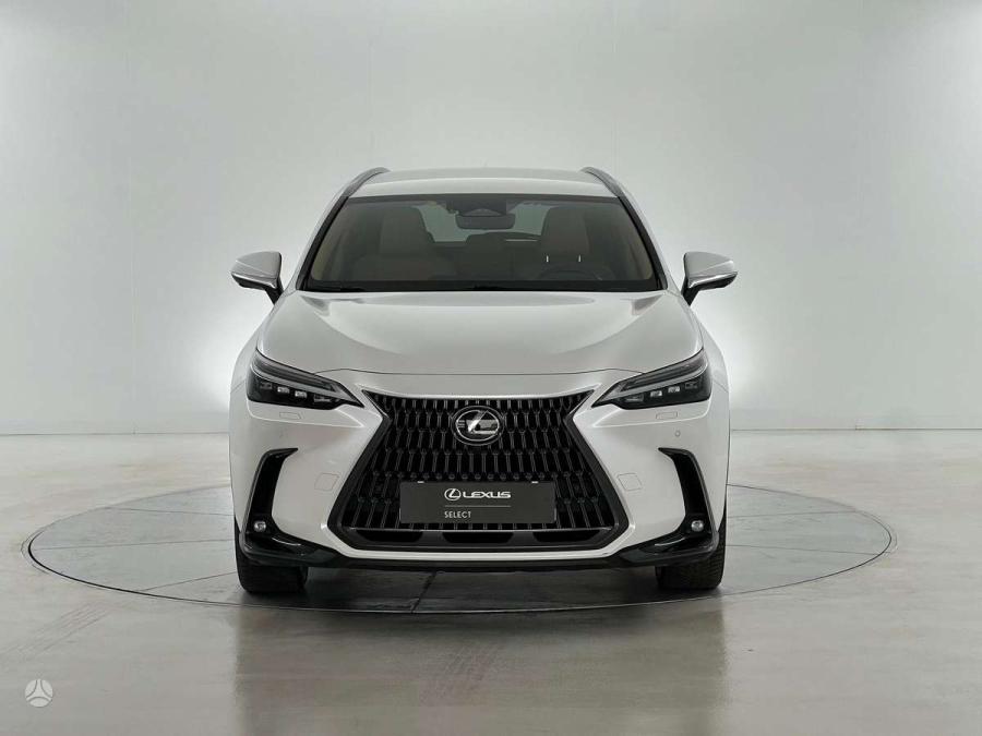 Белый Лексус NX 450h 2022 в Вильнюс, объемом двигателя 2.49 л и пробегом 156 тыс. км за 48900 €, фото 6 на AUTOMOTO.COM.LV
