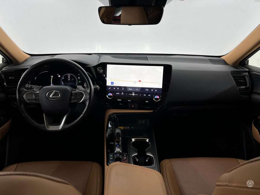 Белый Лексус NX 450h 2022 в Вильнюс, объемом двигателя 2.49 л и пробегом 156 тыс. км за 48900 €, фото 9 на AUTOMOTO.COM.LV