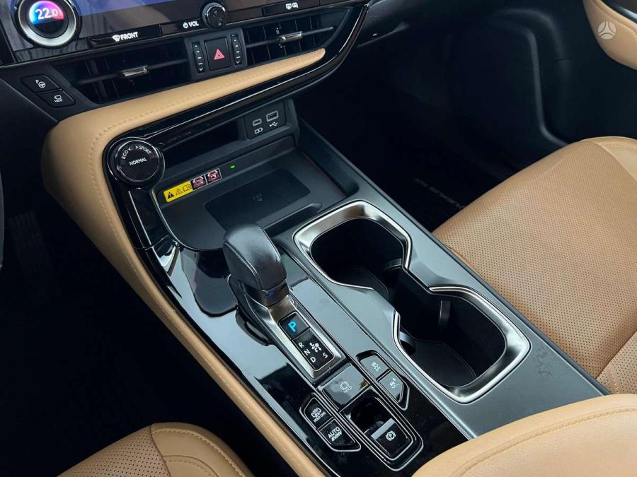 Белый Лексус NX 450h 2022 в Вильнюс, объемом двигателя 2.49 л и пробегом 156 тыс. км за 48900 €, фото 24 на AUTOMOTO.COM.LV