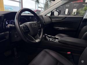 White Lexus NX 450h 2022 in Vilnius, with an engine capacity of 2.49 L and mileage of 29 thousand km for 47190 €, photo 11 on AUTOMOTO.COM.LV