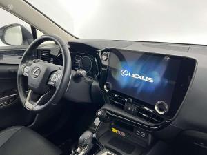White Lexus NX 450h 2022 in Vilnius, with an engine capacity of 2.49 L and mileage of 89 thousand km for 47900 €, photo 15 on AUTOMOTO.COM.LV