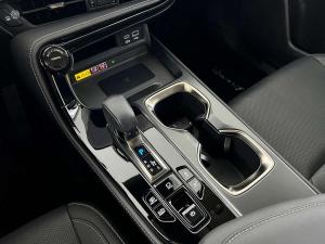 White Lexus NX 450h 2022 in Vilnius, with an engine capacity of 2.49 L and mileage of 89 thousand km for 47900 €, photo 24 on AUTOMOTO.COM.LV