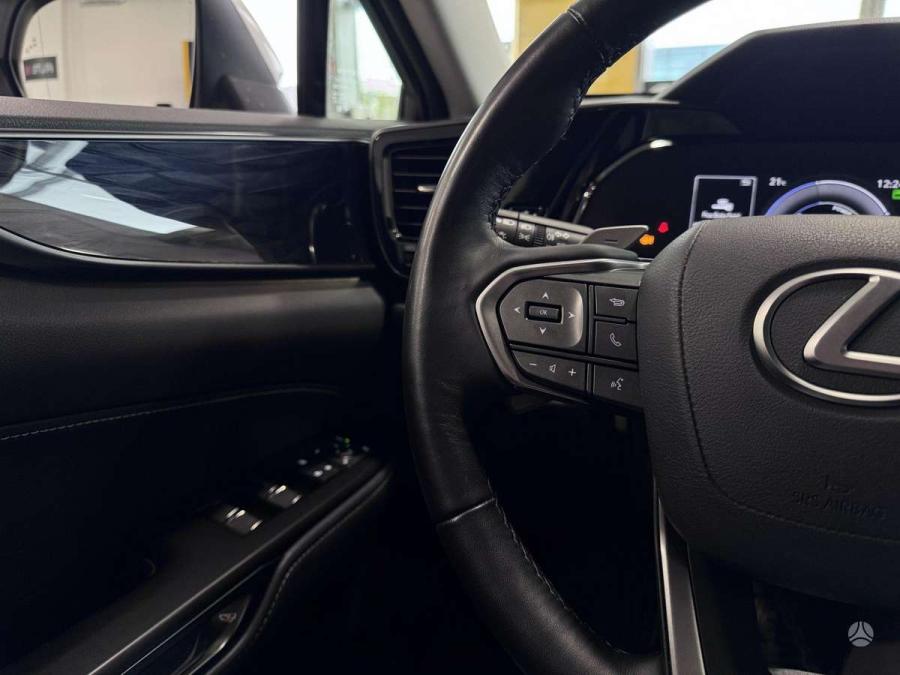 Balts Lexus NX 450h 2022 Viļņa, ar dzinēja tilpumu 2.49 L un nobraukumu 29 tūkst. km par 47190 €, foto 31 vietnē AUTOMOTO.COM.LV