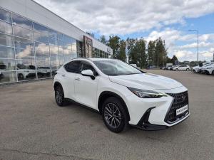 White Lexus NX 450h 2022 in Panevezys, with an engine capacity of 2.49 L and mileage of 60 thousand km for 43490 €, photo 3 on AUTOMOTO.COM.LV