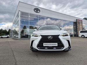 White Lexus NX 450h 2022 in Panevezys, with an engine capacity of 2.49 L and mileage of 60 thousand km for 43490 €, photo 4 on AUTOMOTO.COM.LV