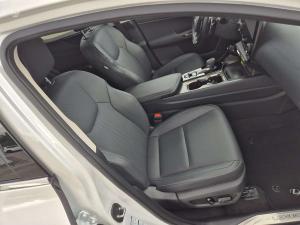 White Lexus NX 450h 2022 in Panevezys, with an engine capacity of 2.49 L and mileage of 60 thousand km for 43490 €, photo 18 on AUTOMOTO.COM.LV