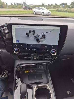 White Lexus NX 450h 2022 in Panevezys, with an engine capacity of 2.49 L and mileage of 60 thousand km for 43490 €, photo 22 on AUTOMOTO.COM.LV