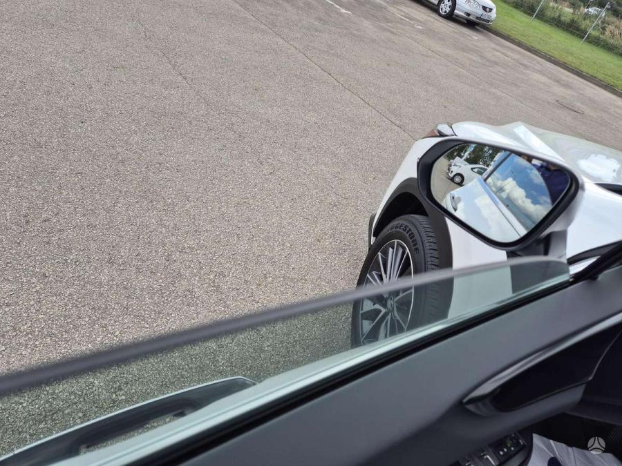 White Lexus NX 450h 2022 in Panevezys, with an engine capacity of 2.49 L and mileage of 60 thousand km for 43490 €, photo 29 on AUTOMOTO.COM.LV