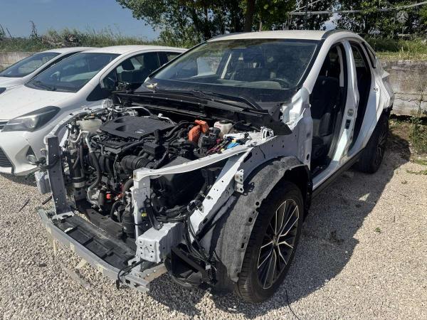 Белый Лексус NX 450h 2023 в Вильнюс, объемом двигателя 0.00 л и пробегом 90 тыс. км за 21000 €, фото 5 на AUTOMOTO.COM.LV
