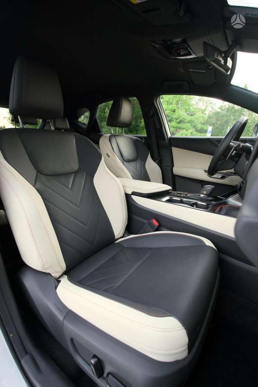 White Lexus NX 450h 2023 in Vilnius, with an engine capacity of 2.49 L and mileage of 15 thousand km for 49900 €, photo 12 on AUTOMOTO.COM.LV