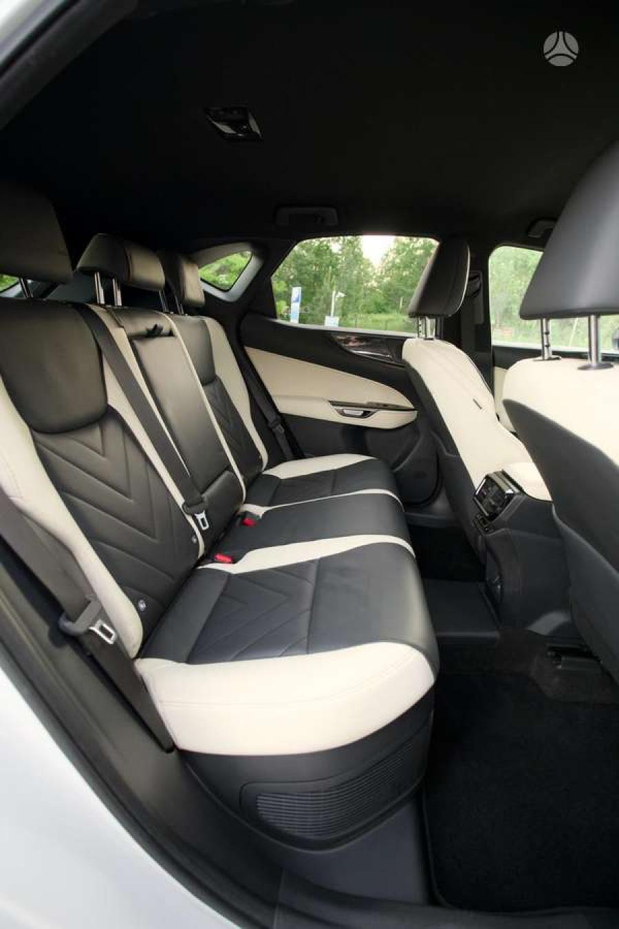 White Lexus NX 450h 2023 in Vilnius, with an engine capacity of 2.49 L and mileage of 15 thousand km for 49900 €, photo 16 on AUTOMOTO.COM.LV