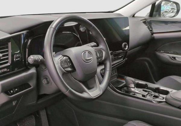 Белый Лексус NX 450h 2023 в Вильнюс, объемом двигателя 2.49 л и пробегом 13 тыс. км за 54000 €, фото 5 на AUTOMOTO.COM.LV