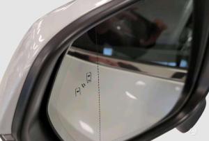 White Lexus NX 450h 2023 in Vilnius, with an engine capacity of 2.49 L and mileage of 13 thousand km for 54000 €, photo 13 on AUTOMOTO.COM.LV