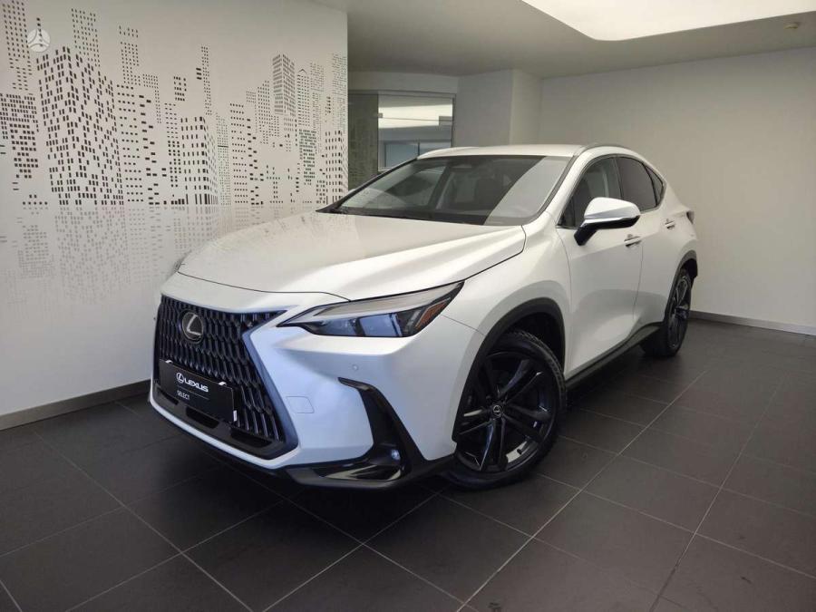 White Lexus NX 450h 2023 in Kaunas, with an engine capacity of 2.49 L and mileage of 30 thousand km for 48900 €, photo 1 on AUTOMOTO.COM.LV