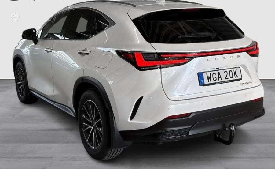 Белый Лексус NX 450h 2023 в Вильнюс, объемом двигателя 2.50 л и пробегом 71 тыс. км за 46000 €, фото 4 на AUTOMOTO.COM.LV