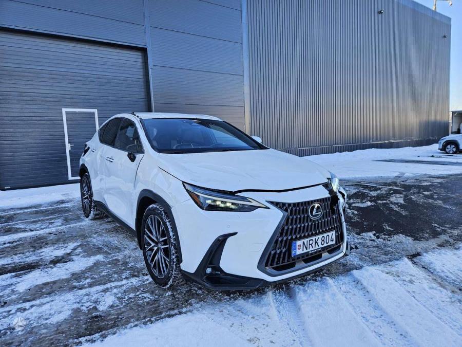 Balts Lexus NX 450h 2024 Kauņa, ar dzinēja tilpumu 2.49 L un nobraukumu 40 tūkst. km par 21700 €, foto 1 vietnē AUTOMOTO.COM.LV