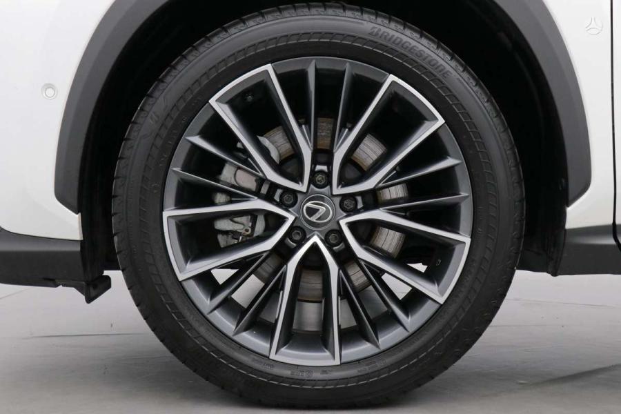 Белый Лексус NX 450h 2024 в Вильнюс, объемом двигателя 2.49 л и пробегом 75 тыс. км за 48900 €, фото 16 на AUTOMOTO.COM.LV