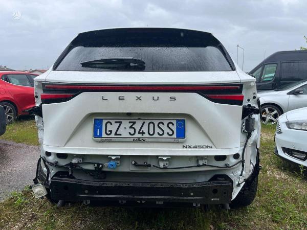 Balts Lexus NX 450h 2025 Panevēža, ar dzinēja tilpumu 2.50 L un nobraukumu 8 tūkst. km par 37500 €, foto 6 vietnē AUTOMOTO.COM.LV