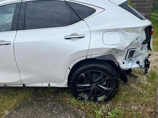 Balts Lexus NX 450h 2025 Panevēža, ar dzinēja tilpumu 2.50 L un nobraukumu 8 tūkst. km par 37500 €, foto 9 vietnē AUTOMOTO.COM.LV