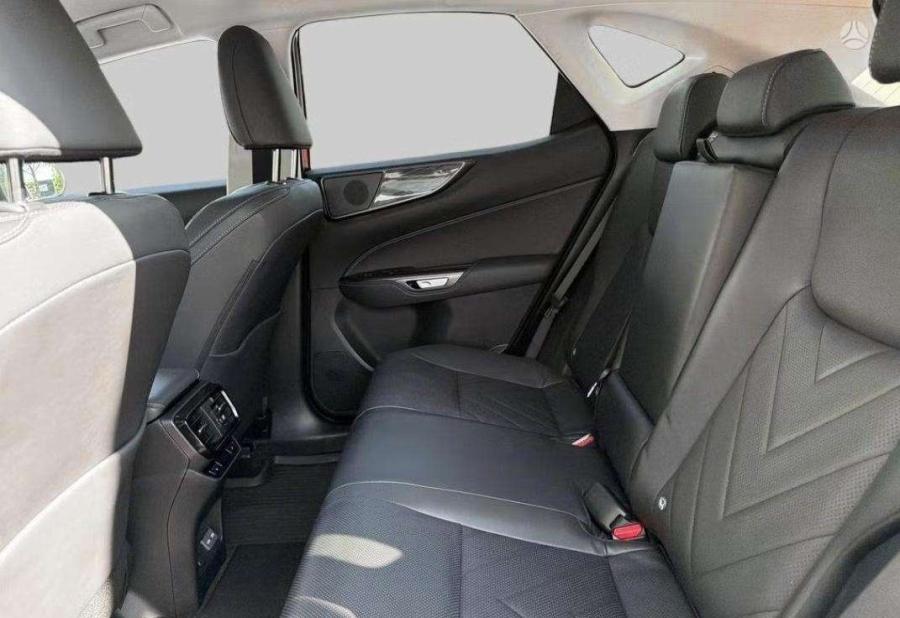 Balts Lexus NX 450h 2025 Viļņa, ar dzinēja tilpumu 2.49 L un nobraukumu 48 tūkst. km par 54000 €, foto 7 vietnē AUTOMOTO.COM.LV